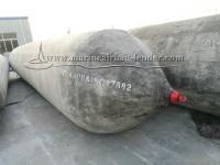 China Size Customized Marine Airbag Anti Tearing Black Inflatable Rubber Airbag for sale
