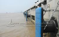 China Durable Marine Dock Rubber Fenders Customized With Stainless Steel Chain for sale