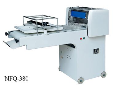 China Floor Standing Bread Moulding Machine Commercial Baguette Moulder Machine for sale