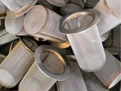 China Woven Mesh Screen Filter Tube Flat Surface With Metal Edges for sale