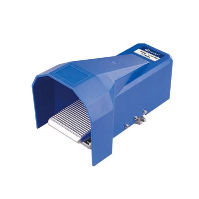 China Yellow Blue Pneumatic 4F210-08G Foot Air Valve with Protective Cover G1/4 Port 0.8MPa Pressure for sale