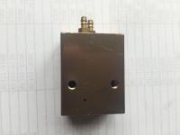 China Two or Three Heads Mini Air Cylinder Square Body 10mm Bore for Sock Knitting Machinery for sale
