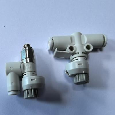 China Industrial Pneumatic Push to Connect Tube Fittings 100 PSI Max -10C to 80C for sale