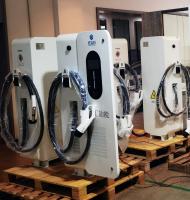China 120kw Dual Gun Electric Car Charger Floor Fast Charger Customized for sale