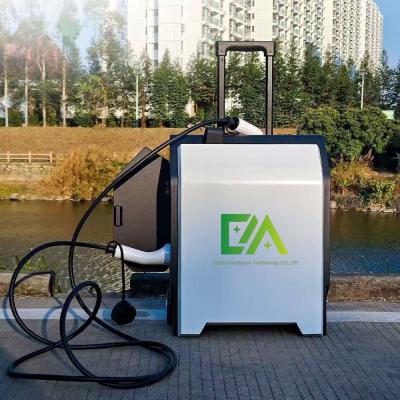 China Solar Charger Power Bank Portable Battery Outdoor Portable Emergency Power Station Battery for sale