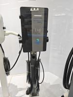 China Mckee 22kW 44kW Column Standing AC EV Charger Sheet Metal Housing Dual Gun IP54 for sale