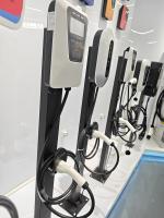 China 7kW Wall Mounted AC EV Charger 32A 220V 4.3 Inch Touch Screen Home Garage Use for sale