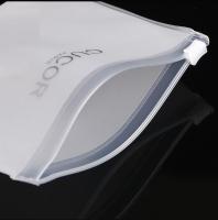 China Mini Clear PVC Cosmetic Organizer Bag with Zipper Closure Travel Toiletry Pouch 20x15cm for sale