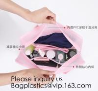 China Custom Canvas Toiletry Bag Waterproof Travel Cosmetic Bag 210D Nylon Lining 300pcs MOQ for sale