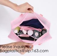 China Custom Canvas Toiletry Bag Waterproof Travel Cosmetic Bag 210D Nylon Lining 300pcs MOQ for sale