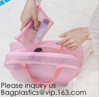 China Custom Canvas Toiletry Bag Waterproof Travel Cosmetic Bag 210D Nylon Lining 300pcs MOQ for sale