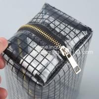 China Clear PVC Cosmetic Travel Bag 17x12x6cm Transparent Makeup Pouch for Toiletries for sale