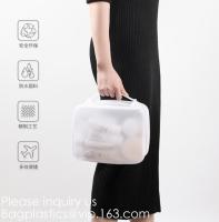 China Custom PVC Transparent Cosmetic Makeup Bag with Zipper Closure 0.4mm Thickness Waterproof Travel Pouch for sale