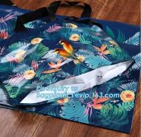 China Custom PVC Shopping Bags Full Print Coverage Carrier Bags 500 PCS MOQ Eco Friendly for sale