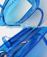 China Custom Clear PVC Makeup Bag with Handle Zipper Closure for Cosmetics Storage 20x15cm for sale