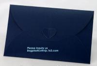 China Custom Printed Paper Carrier Bags with Logo 300gsm Art Paper for Shopping Gift Packaging for sale