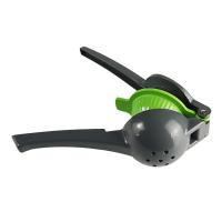 China 2 in 1 Handheld Lemon Juicer Aluminum Alloy Manual Citrus Squeezer 200ml Capacity for sale