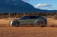 China Zeeker 001 AWD Pure Electric Sedan 675km Range Ternary Lithium Battery 4 Door 5 Seater for sale