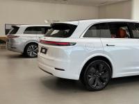 China Li Xiang L7 Pro 5 Seater Electric SUV 2024 Extra Large Trunk Silvery for sale