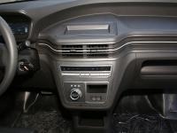 China 2023 Chery Karry Dolphin Electric Van White 5 Door Budget Friendly 80km Range for sale