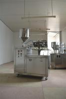 China Semi-Automatic Toothpaste Tube Filling Sealing Machine 5-500ml Capacity ±0.5% Accuracy 10-30pcs/min for sale