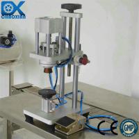 China Manual Perfume Bottle Crimping Machine 150W 30-40 BPM Semi-Auto Dispenser Pump Capper for sale