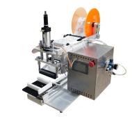 China Manual Turmeric Powder Condiment Tomato Paste Sauce PET Flat Square Bottle Labeling Machine for sale