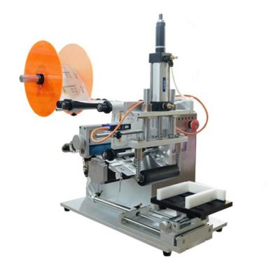 China Semi Auto Top And Side Surfaces Square Bottle Paint Can Bucket Tabletop Bottle Labeling Machine for sale