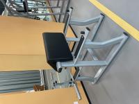 China 1170*800*1080 mm Arm Curl Bench for Biceps Curl Pin Load Selection Machines at Gym for sale