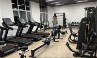China Adjustable Speed Electric Running Machine Treadmills for Cardio Training in Commercial Gym for sale