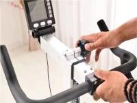 China Newest Type 1200*610*1000 Air Resistance Stationary Exercise Upright Spinning Airbike for sale