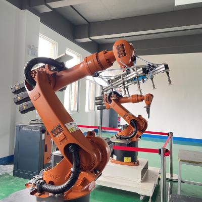 China 1611mm Reach Palletizing Robot Floor Mounted for sale