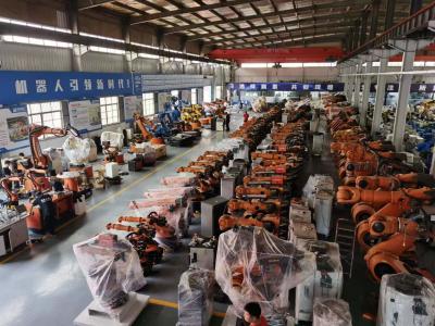 China Range 2700mm kuka kr16 robotic system featuring 1850mm working radius ideal for assembly welding and packaging processes for sale