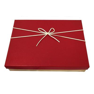 China Rigid Cardboard Paper Lid and Base Box Cosmetic Perfume Clothes Packing Boxes for sale
