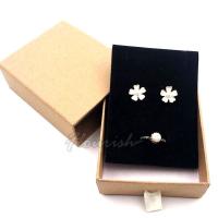 China Middle Kraft Paper Jewelry Boxes Cardboard / Paperboard Gift Box Multiple Color And Size for sale