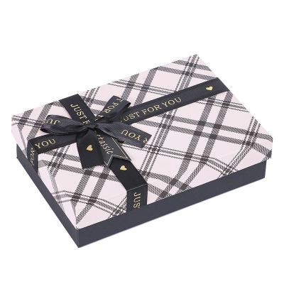China Rigid Cardboard Lid and Base Box Packaging Apparel Shoe Tie Mens Belt Gift Box for sale