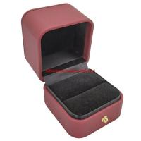 China Hot Stamping Wedding Ring Packaging Box Square Cardboard Gift Box With Clamshell for sale