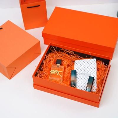 China Fashion Perfume Jewellery Lid and Base Box Rigid Cardboard Packaging Gift Box for sale