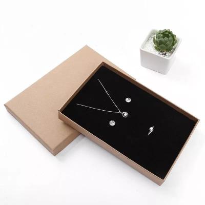 China Custom Jewelry Gift Boxes Packaging Portable Gold Stamping Paper Jewelry Boxes for sale