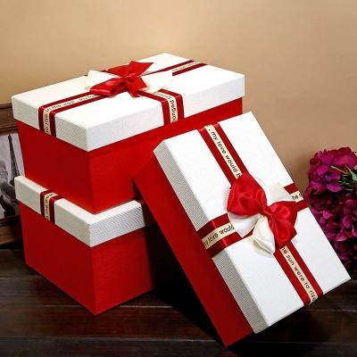 China Luxury Christmas Gift Box Packaging Rigid Cardboard Paper Custom Bow Tie Boxes for sale