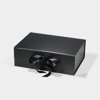 China Custom Magnetic Closure Folding Gift Box Packaging With UV Gold Foil Printing for sale