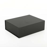 China Magnetic Closure Paper Gift Bags The Perfect Choice for Environmentally-Friendly Packaging for sale