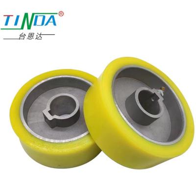 China Profile Wrapping Machines Rubber Feed Roller Silicone Rubber Wheel Customised for sale