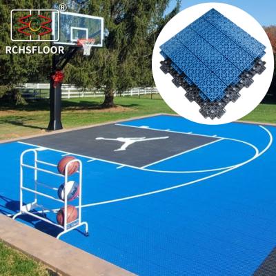 China PP Outdoor Sports Flooring Tiles 34x34x1.81cm with 32% Shock Absorption for Pickleball Courts for sale