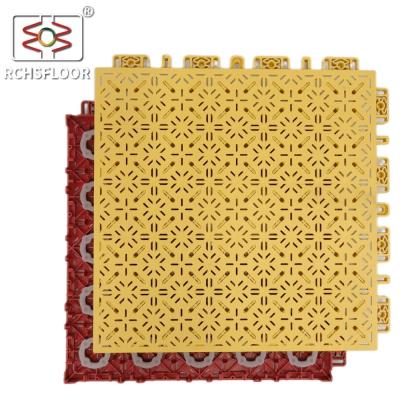 China Anti Slip Interlocking Outdoor Basketball Court Tiles 34×34×1.8cm with 32% Shock Absorption for sale