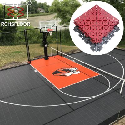 China 295g Basketball Court Plastic Tiles 30.48x30.48x1.61cm Interlocking PP Sports Flooring for sale