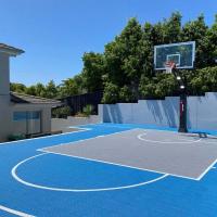 China PP Interlocking Sports Court Tiles 340x340x18mm Basketball Volleyball Multi-Sport Flooring for sale