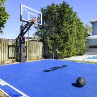 China 304.8x304.8mm Anti-Slip PP Interlocking Sports Floor Tiles 8 Year Warranty for sale