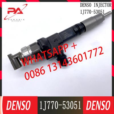 China DENSO 1J770-53051 Diesel Fuel Injector for KUBOTA V3307 295050-1980 1J770-53050 for sale