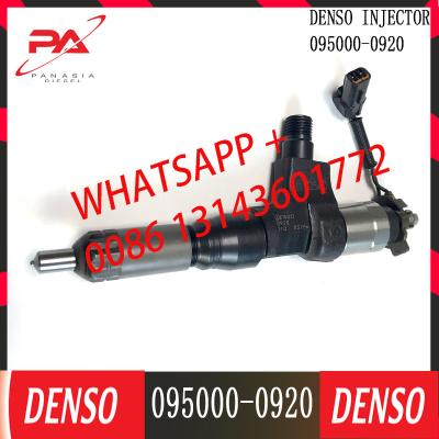 China 095000-0920 Common Rail Diesel Fuel Injector for DENSO 23670-30020 23670-39025 23670-39026 for sale